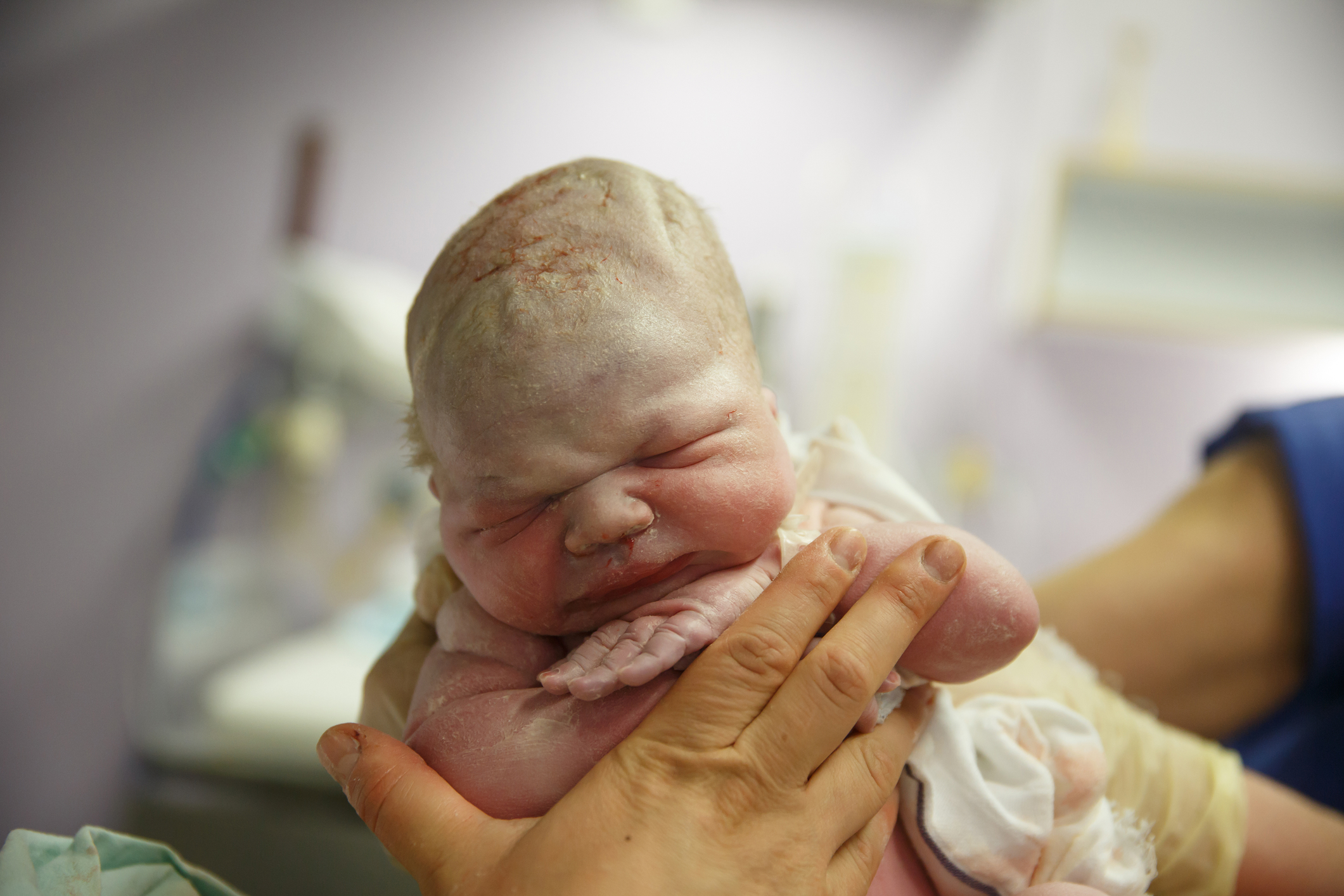 What It Actually Feels Like To Give Birth Without An Epidural ...