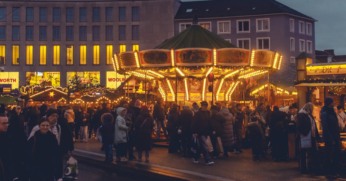 7 Cities That Transform Completely During Holiday Season ...